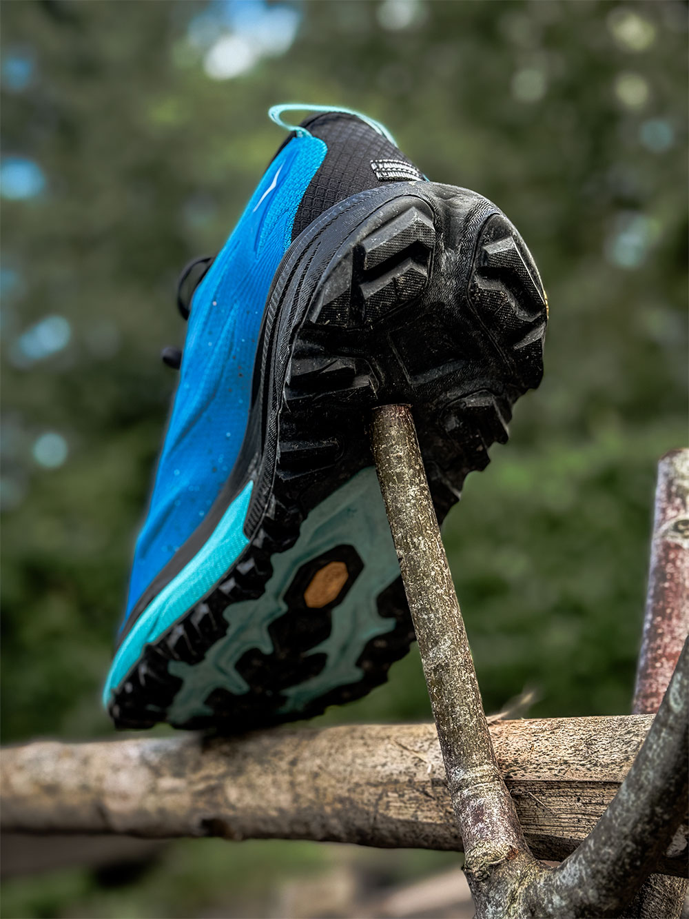 Hoka Mafate 5 combineert comfort met grip op elk terrein | Review ...